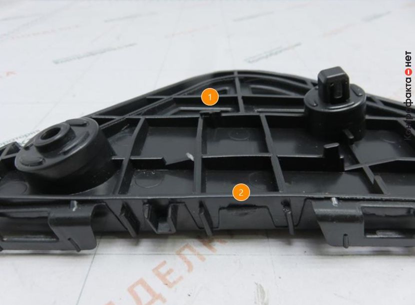 Запчасти Тойота: Направляющая бампера левая (5253633050)