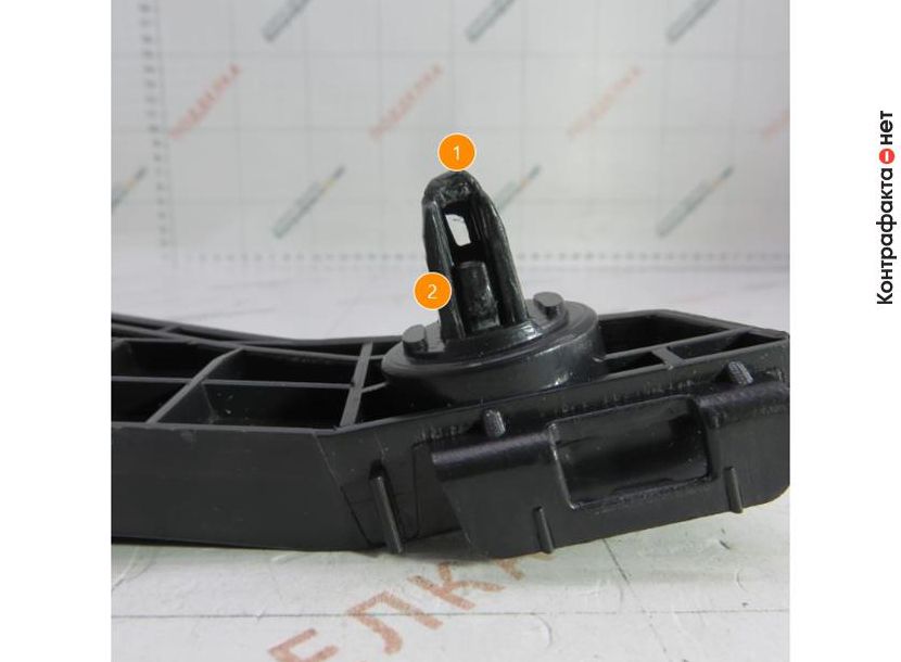 Запчасти Тойота: Направляющая бампера левая (5253633050)